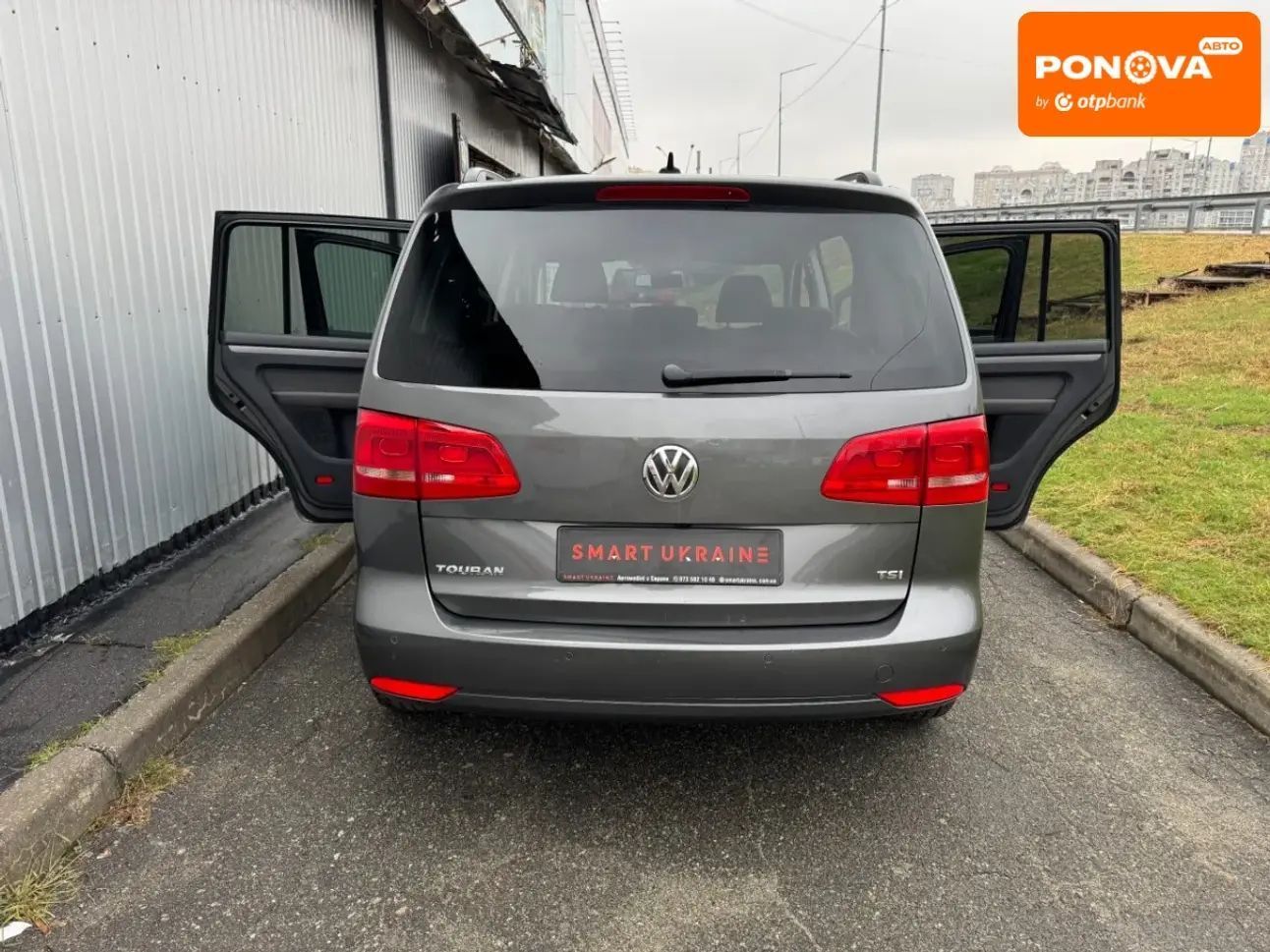 Ponova by OTP Bank - Volkswagen Touran, 2011 р., Бензин, 225 тис. км ...