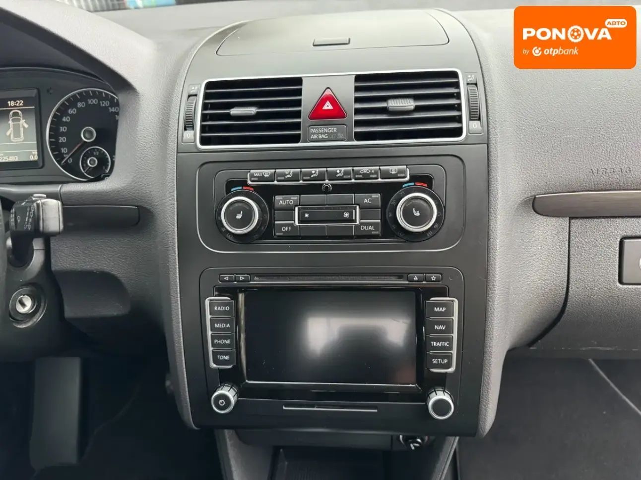 Ponova by OTP Bank - Volkswagen Touran, 2011 р., Бензин, 225 тис. км ...