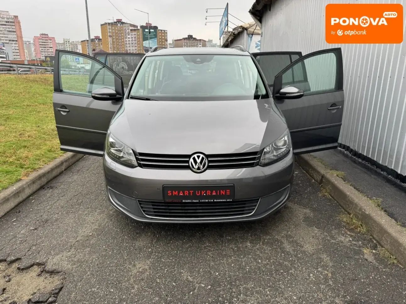 Ponova by OTP Bank - Volkswagen Touran, 2011 р., Бензин, 225 тис. км ...